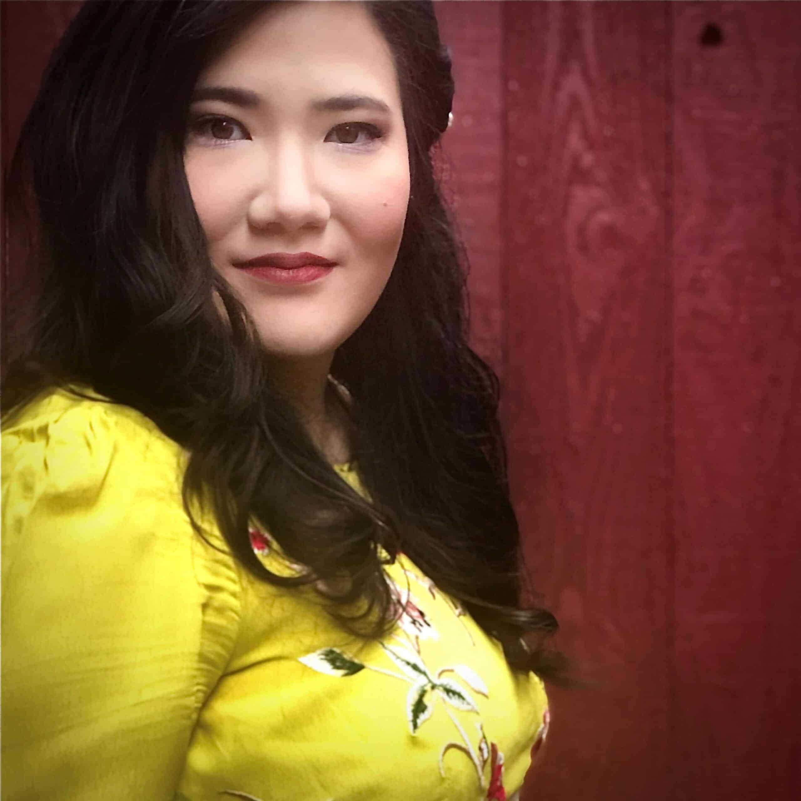 Arnée Flores Bio - Literary Arts